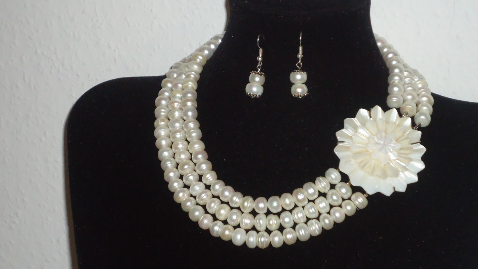 Bijuterii Handmade Unicat: Perle