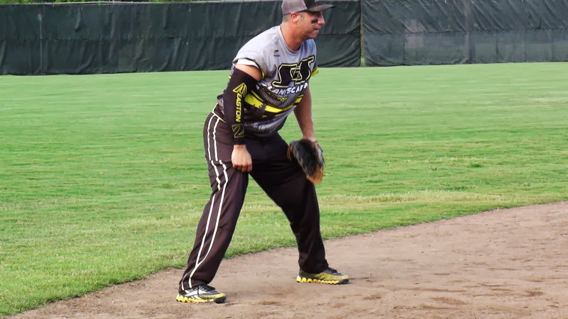 An interview with pitcher/infielder Sean Hussey! - www.softballcenter ...