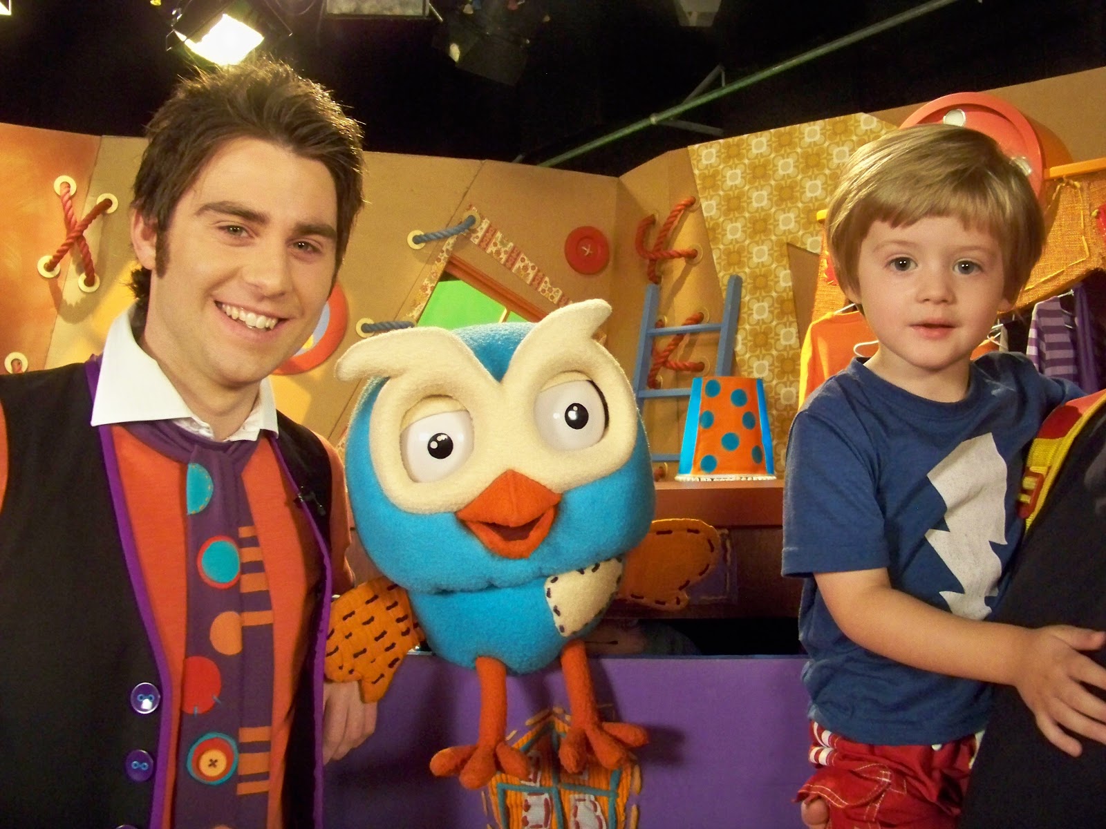 Max The Unicorn: Sydney Trip with Giggle & Hoot Meet and Greet