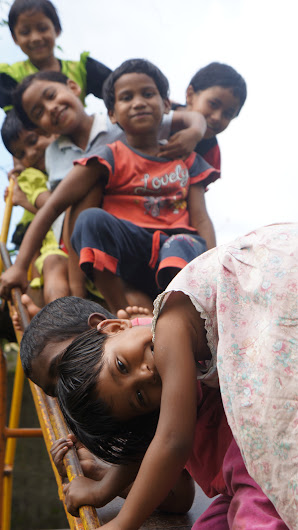 Funny little kiddos | seeing trees walking