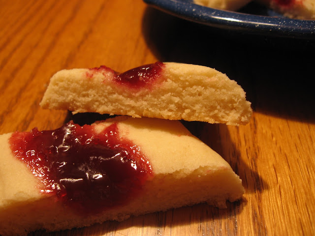 cookin' up north: Split Second Cookies, Shortbread and Jam