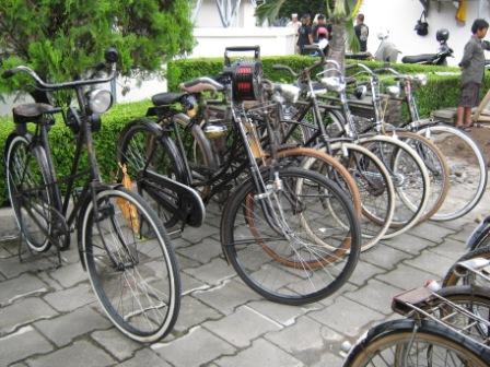Sepeda Onthel Yogyakarta
