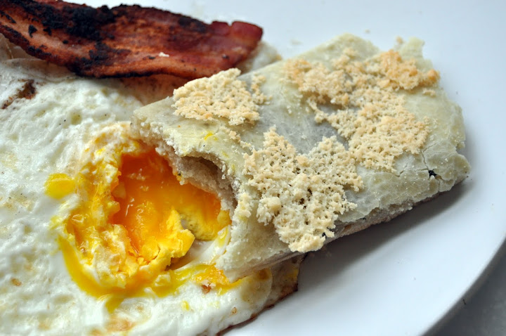 cheesy tapioca flat bread | Eat the cookie!