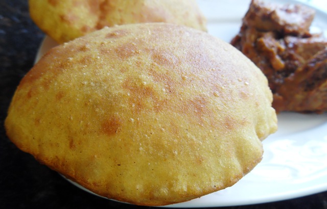 Vade with Chicken Sukha – Vade with Dry Chicken gravy – Cooking ...