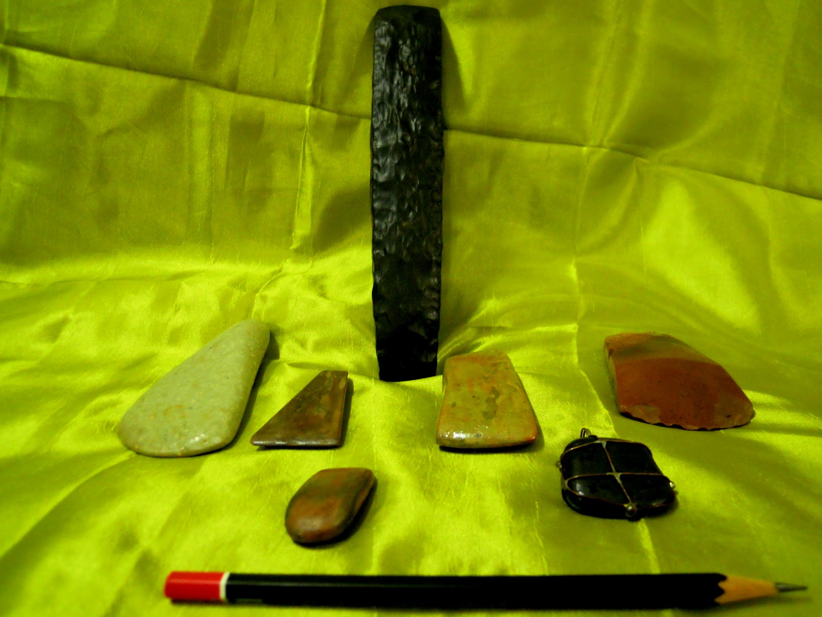 House Of Mystic: BATU PETIR/ BATU LITAR