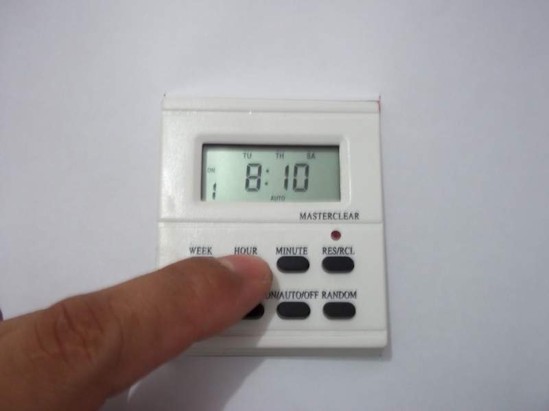 Elektronik Asyik: Timer Murah Meriaaaah