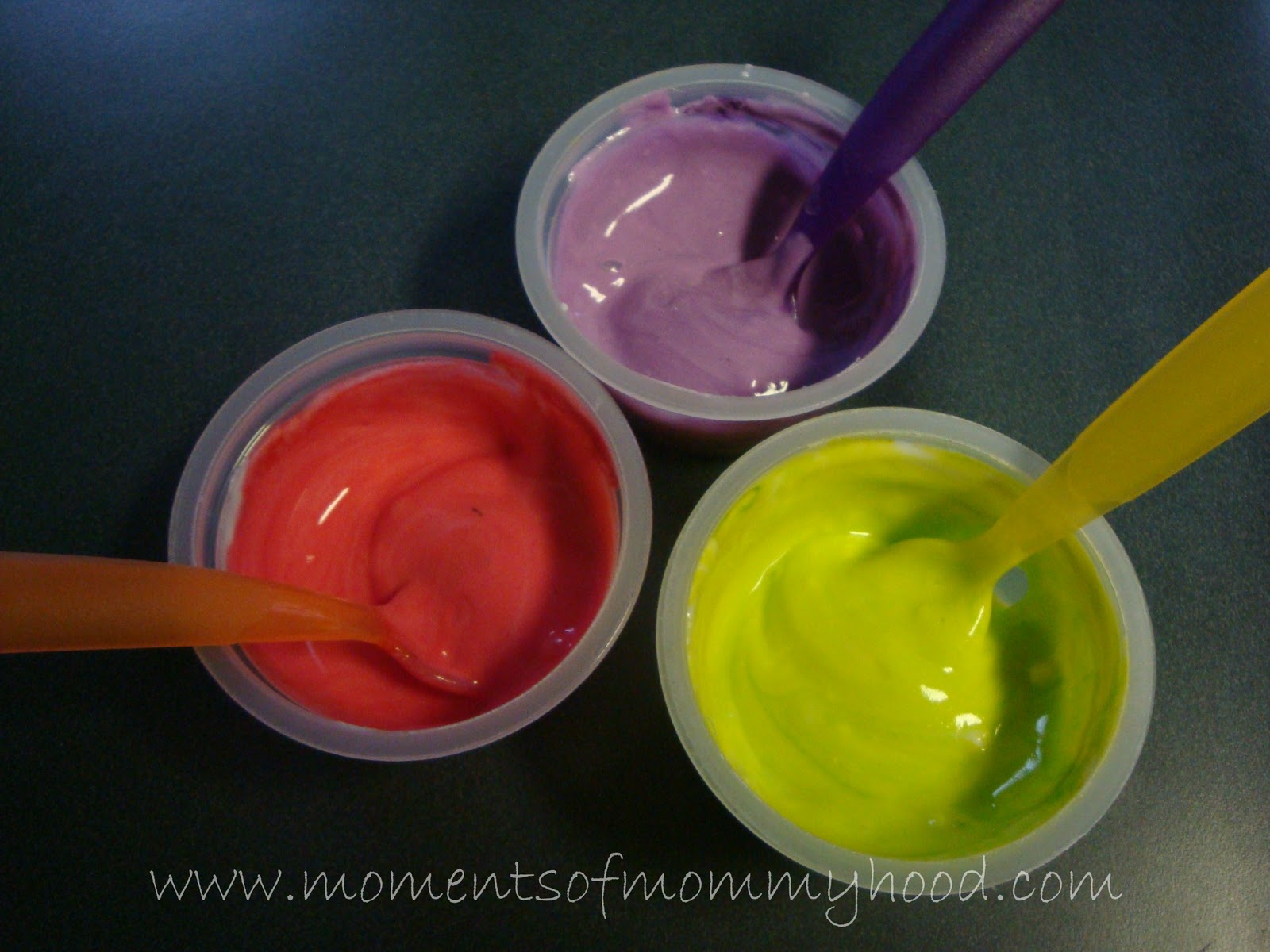 Moments of Mommyhood: Messy Fun-Yogurt Fingerpainting