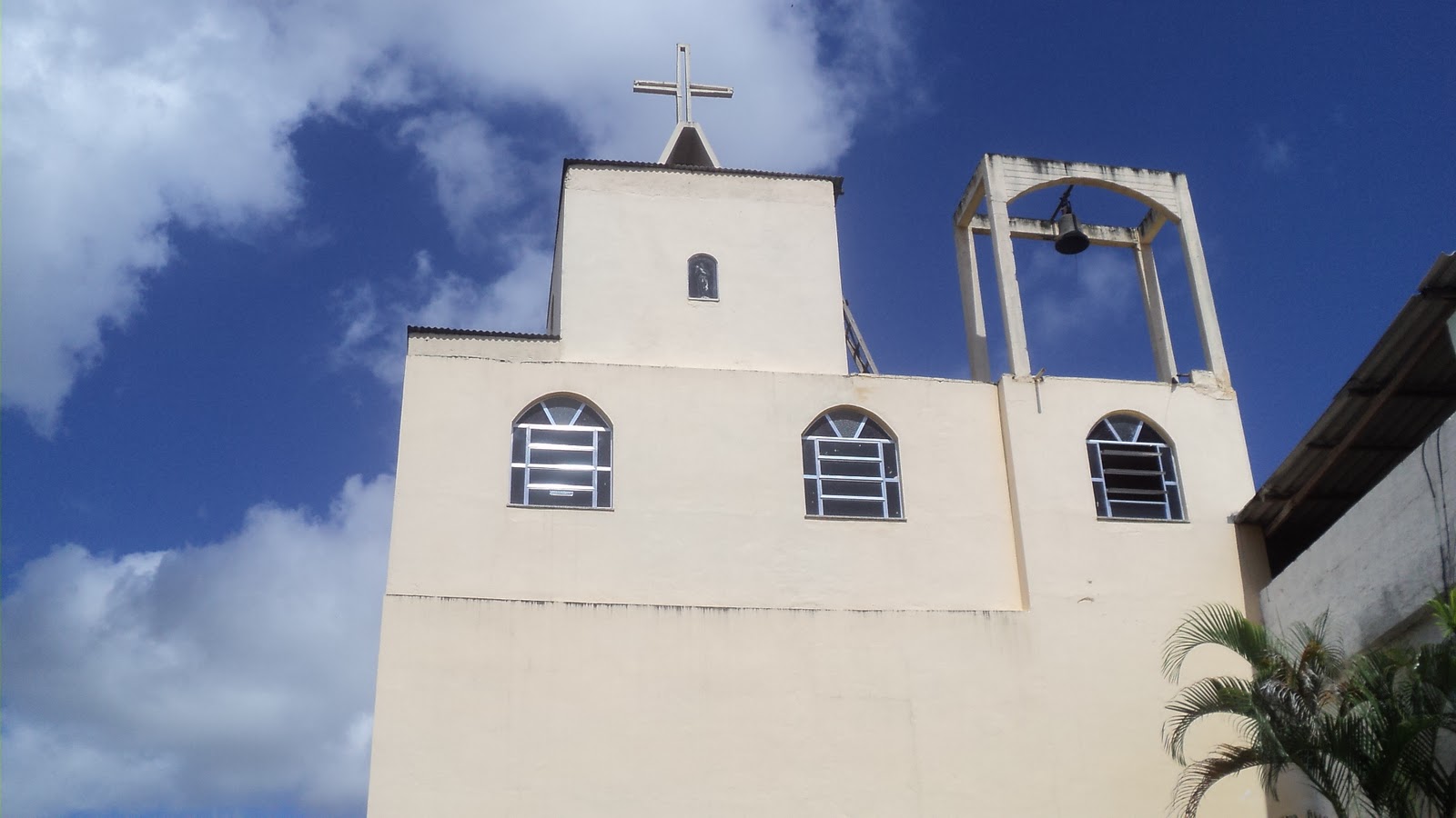 Em cada canto um canteiro cultivado: Igreja de Santa Rita de Cássia ...