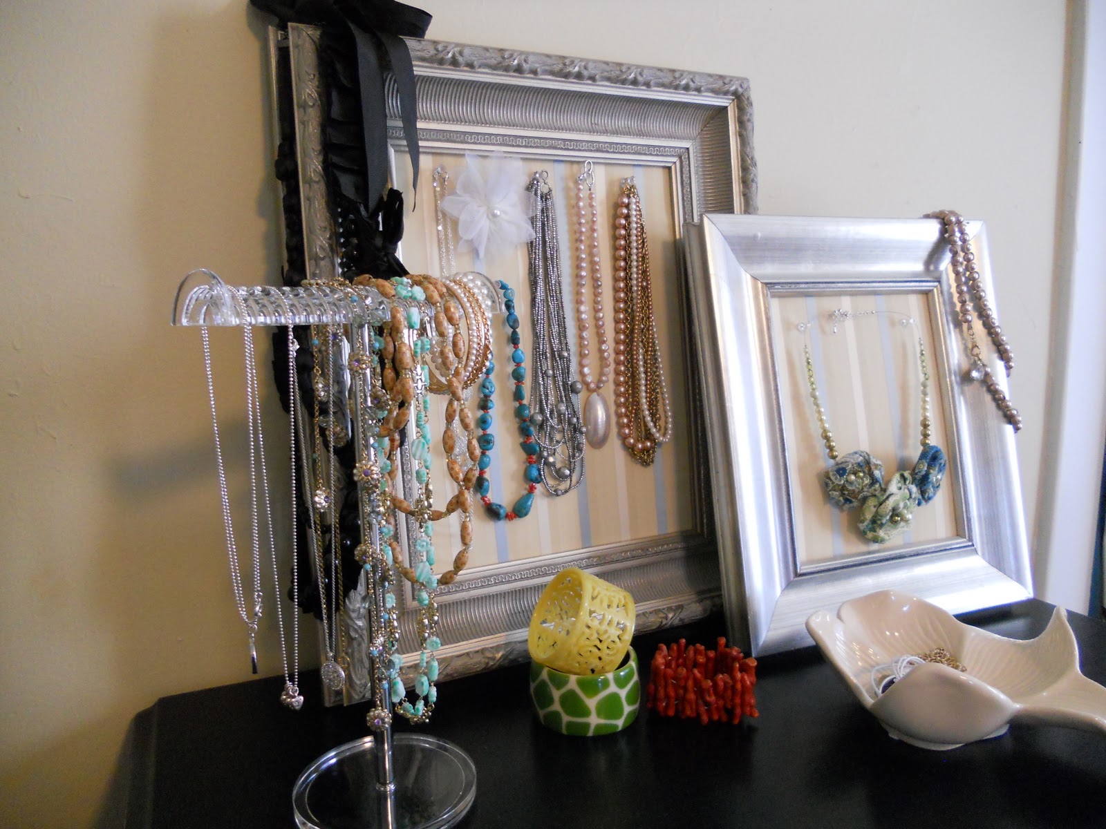 Handmade (not Homemade): Jewelry Display Tutorial