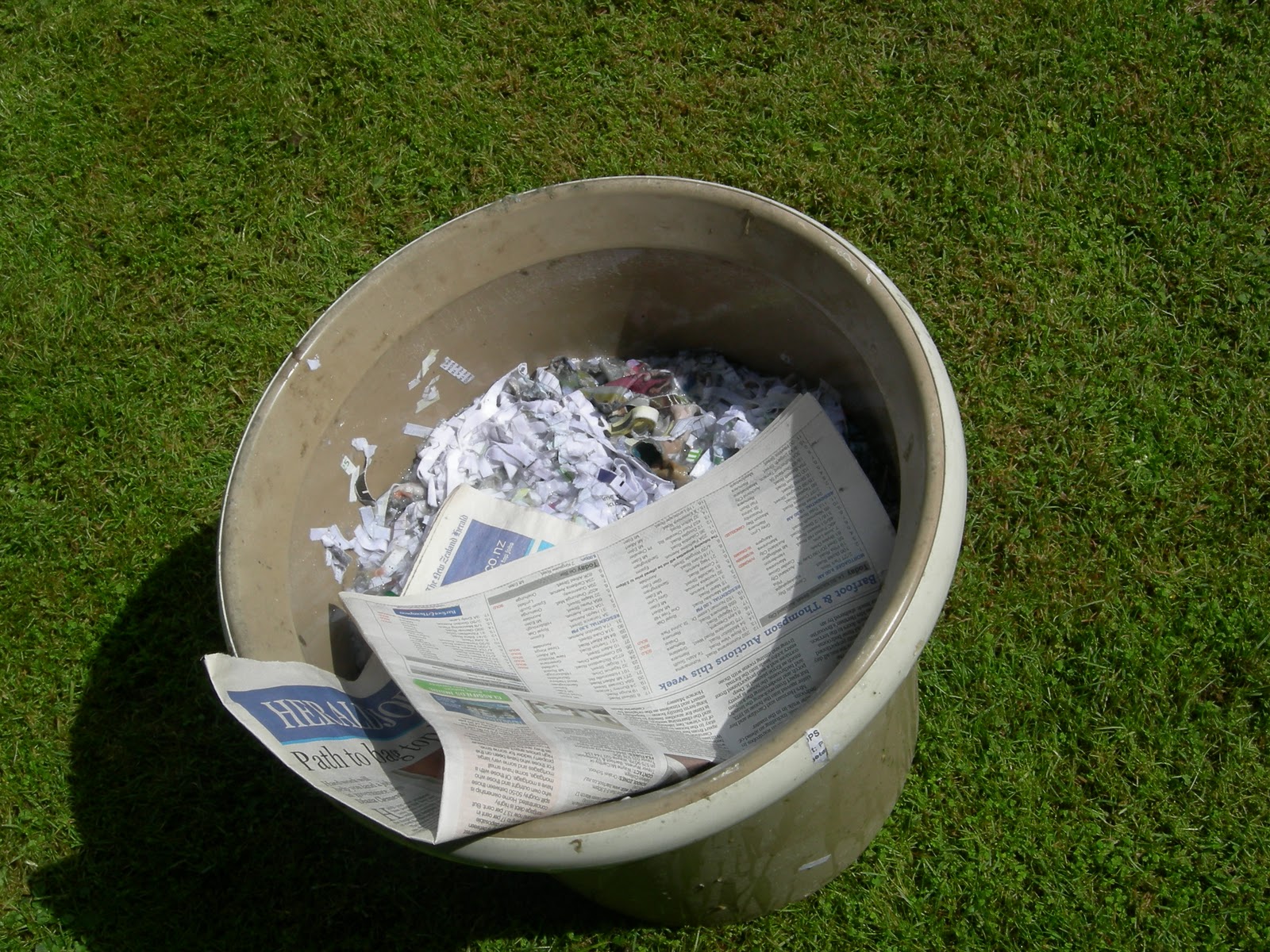 The Vegetable Basket: Make Recycled Paper Briquettes - how to save ...