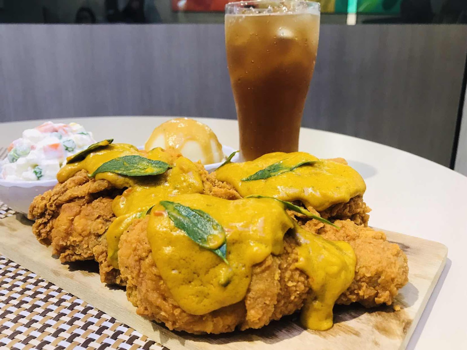 Menu Baru Marrybrown | Hidangan Salted Egg