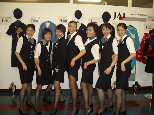 Japan Airlines new cabin crew graduation with funny posture ~ World ...