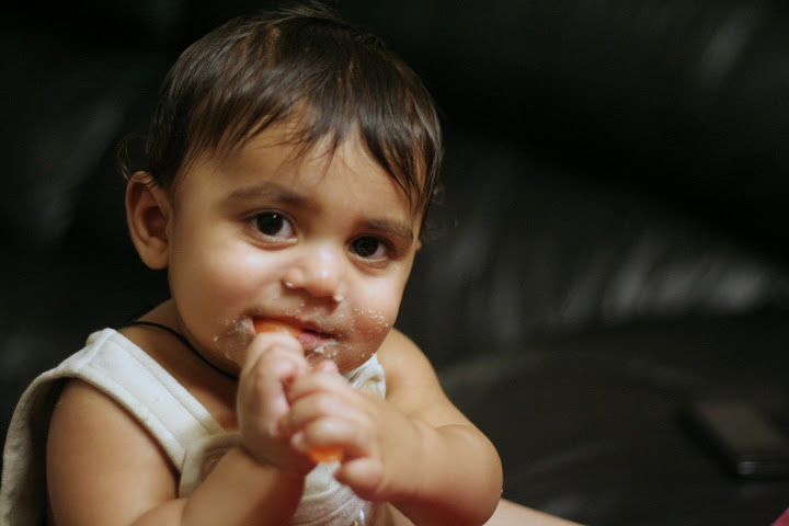portrait - How do you get the eyes extremely sharp in the photo ...