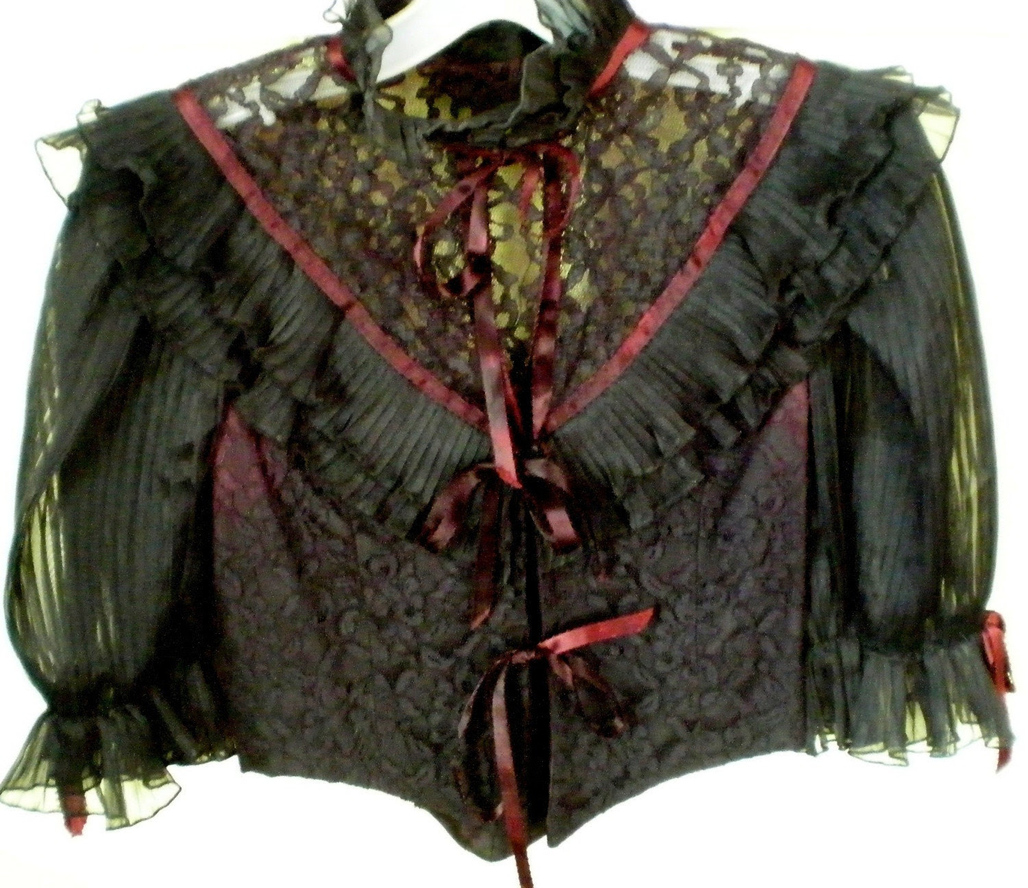 Alternative Sustainable Fashion: Gorgeously Gothic