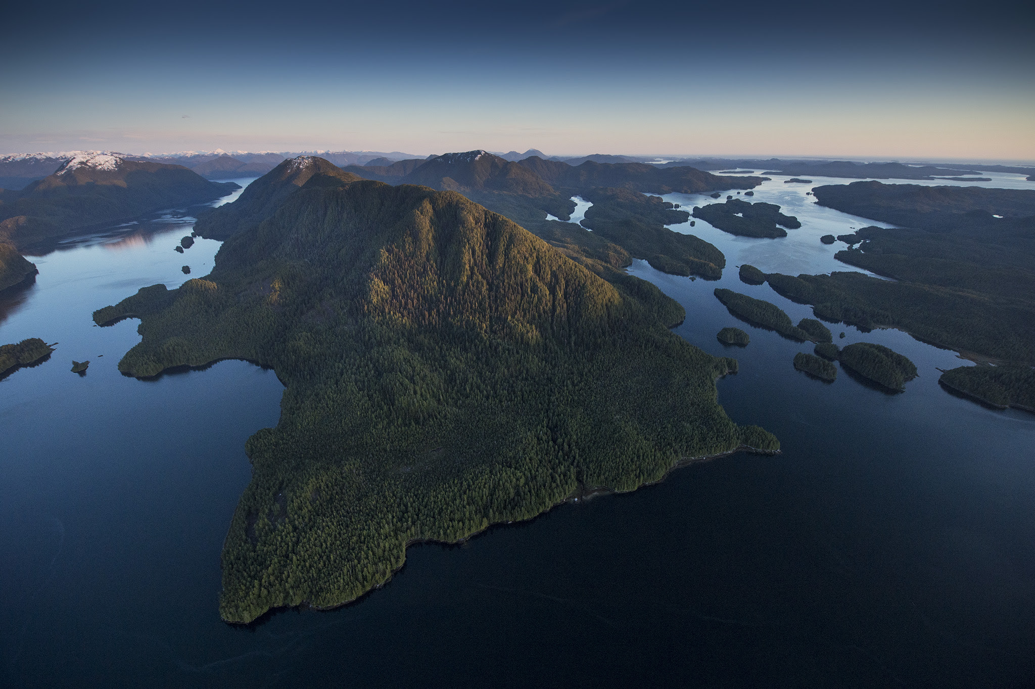 MichaelPocketList: Northern Coast of British Columbia, Canada [2048x1363]