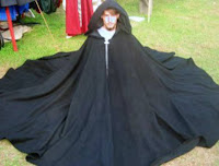 How to Make a Hooded Cape / Cloak: Circular Cloaks & Capes - An Idiot's ...