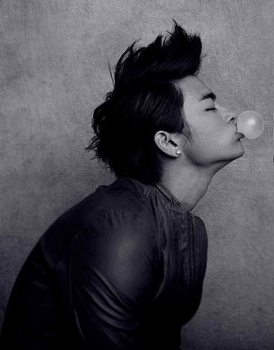 The Pinoy Kpop Fan Seo In Guk Parties With The Best Of Them With His New Single Shake It Up